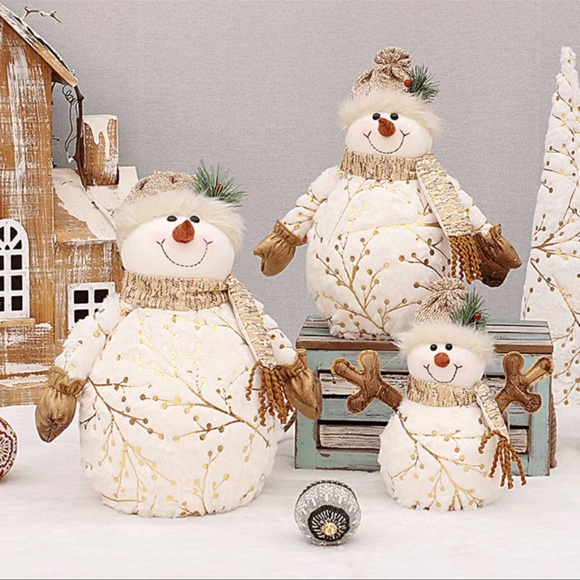 Holiday | Nwt Set Of 3 Snowmen Christmas Decorations Snowman Family ...